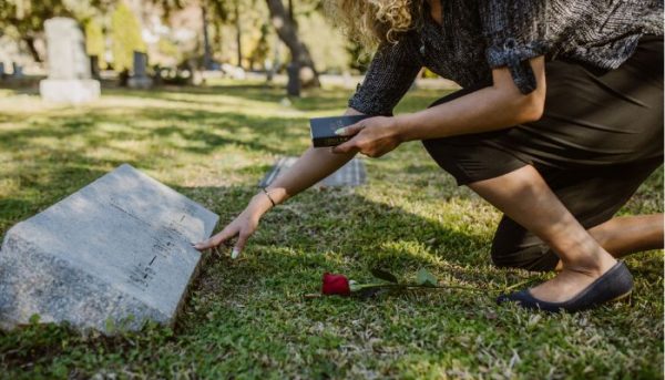 Headstone Prices: Key Factors That Determine Costs